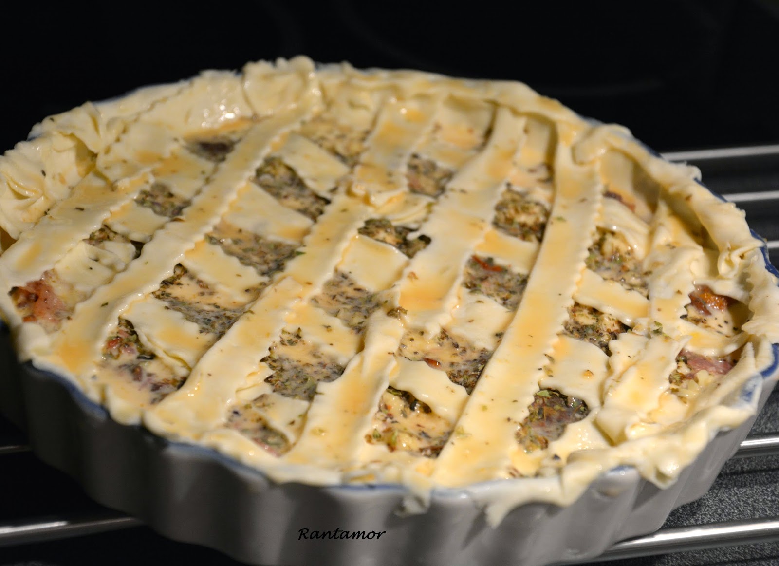 Matbibeln och andra jävla recept: PULLAD-PÖK-PAJ....