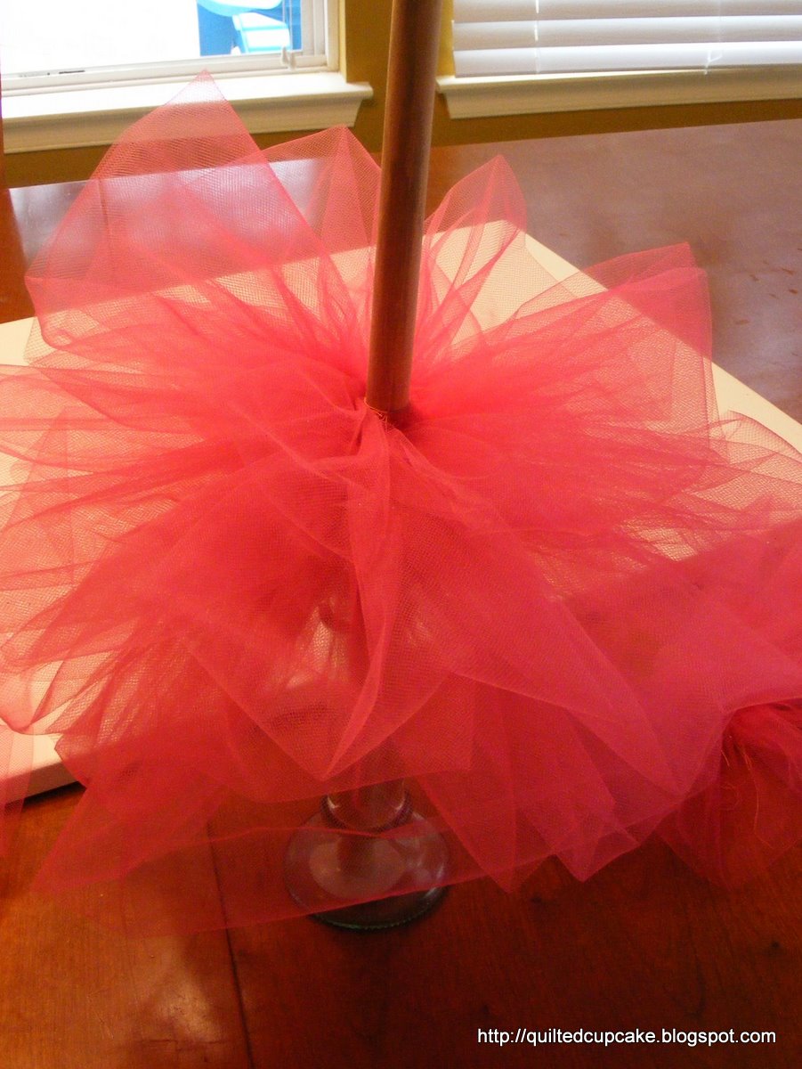 Quilted Cupcake: TuTu Tree Tutorial