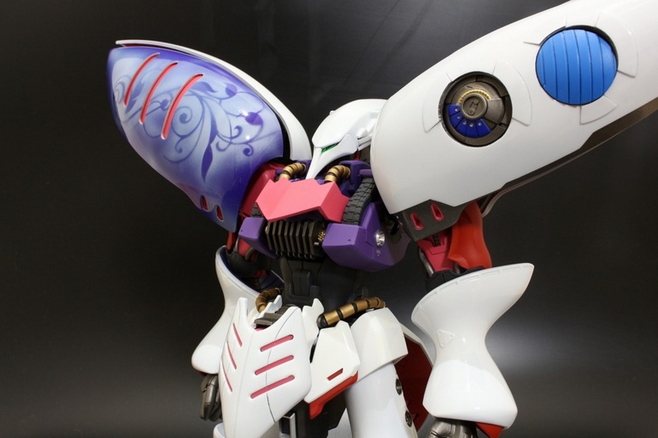 Custom Build: MG 1/100 Qubeley