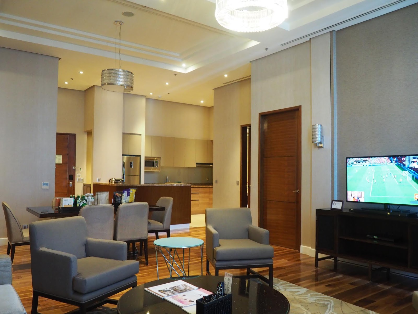 VinaTraveler's Blog: "Ascott BGC Manila", The Most Amazing Luxury ...
