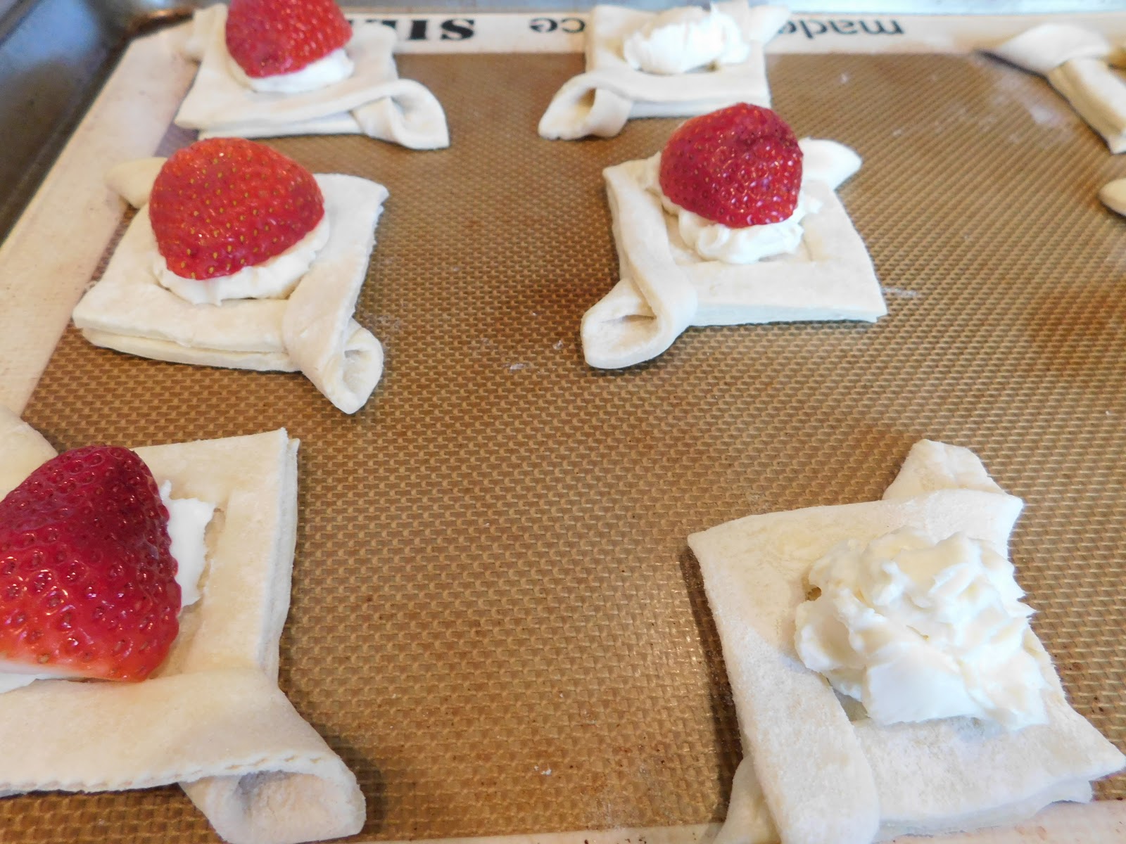 Shenandoah Gateway Farm: Strawberry Puff Pastry Diamonds