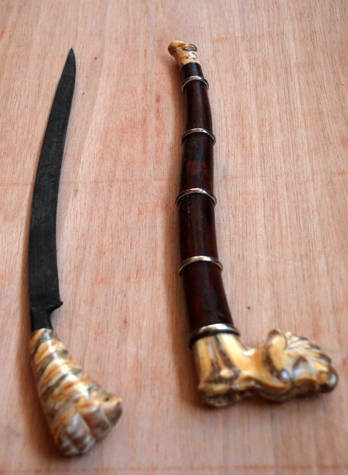 HAIZUL-KERIS: TUMBUK LADA GERHAM.