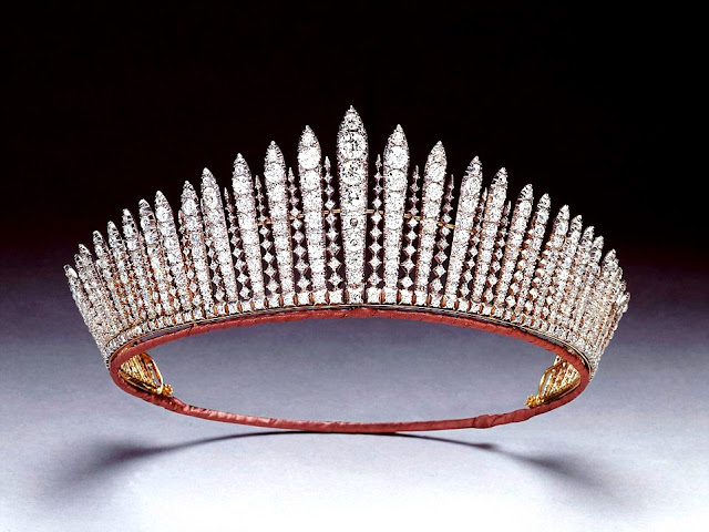 Royalty & Pomp: 02/12/16