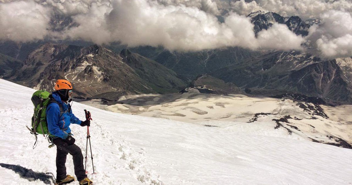Prin munți cu Mitza Matei, ghid montan : Vârful ELBRUS, Munții CAUCAZ, 5642m, cel mai inalt din ...