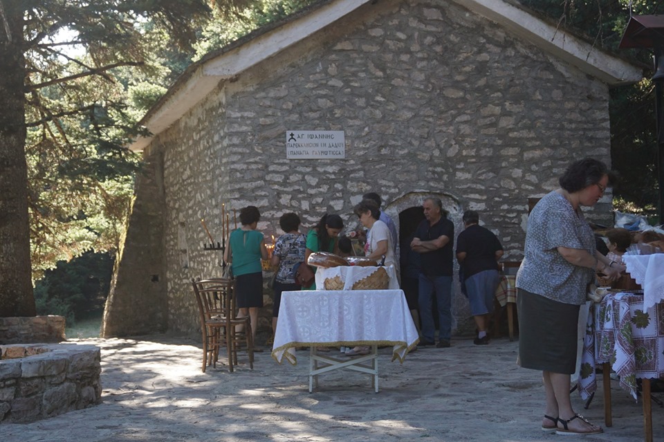 AMFIKLIA-Αμφίκλεια: Στον Άη Γιάννη στην Περδικόβρυση Αμφίκλειας ...