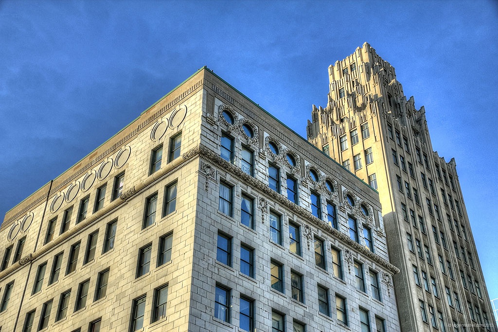 FRESH BRICK: 1930s PIGOTT BUILT