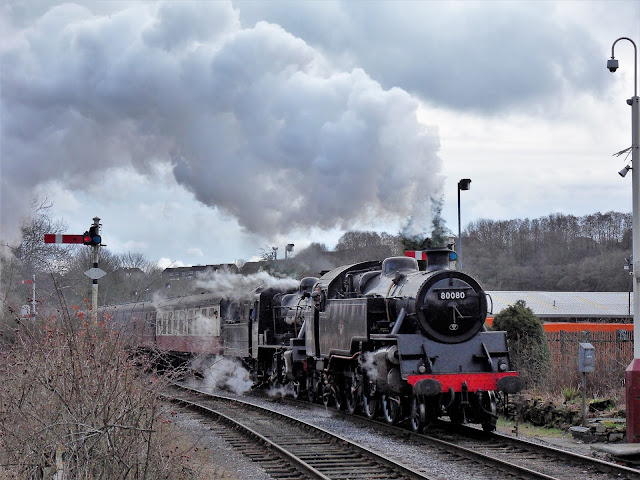 Roses Rivalry Steam Galas