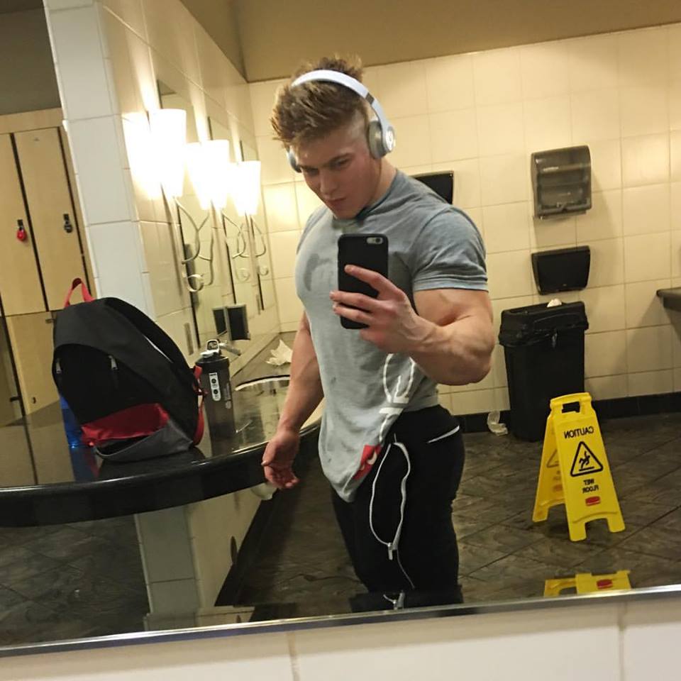 the beauty of male muscle: Zach