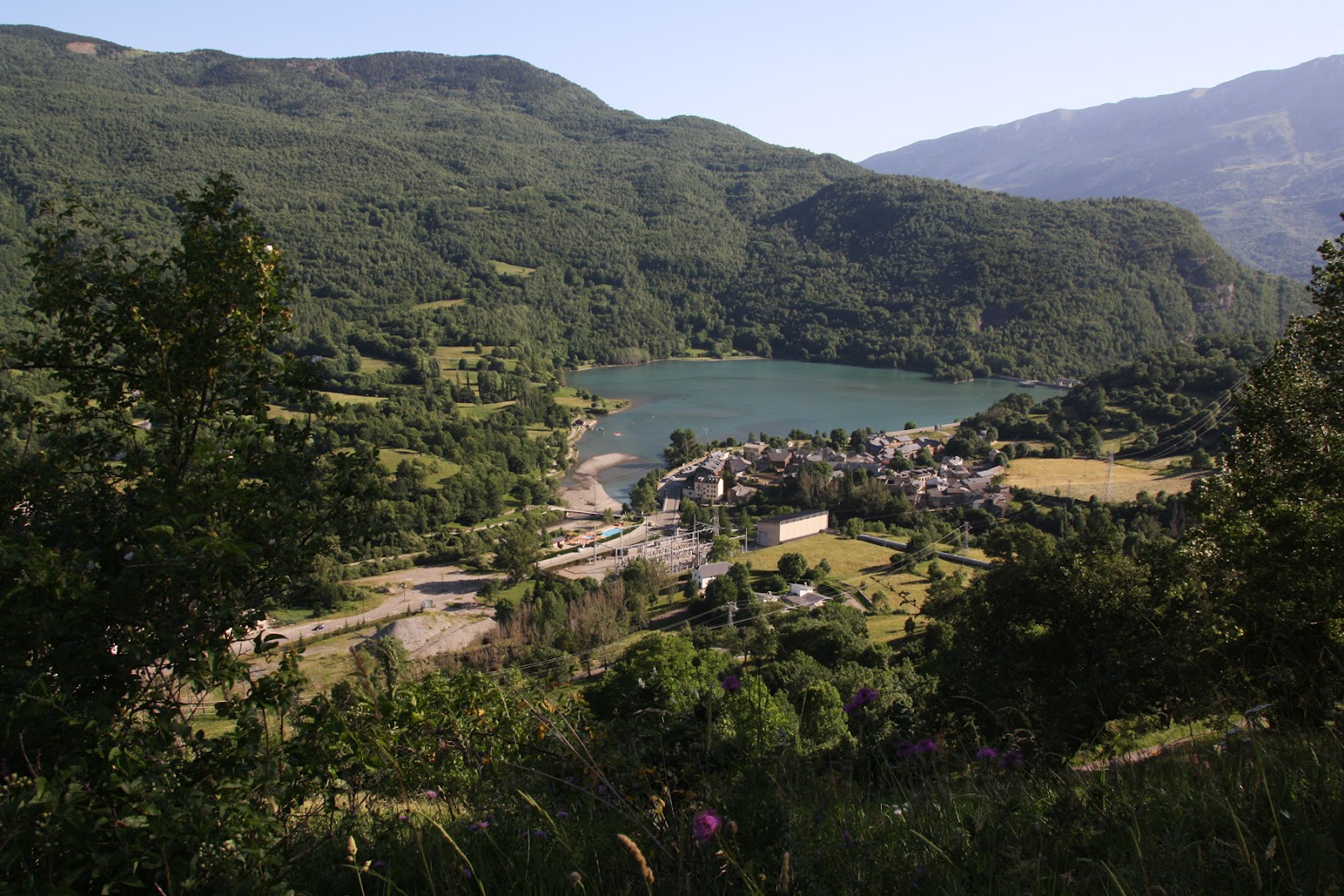 Posets desde Eriste (en el dia) ~ Raulsaki por el Mundo