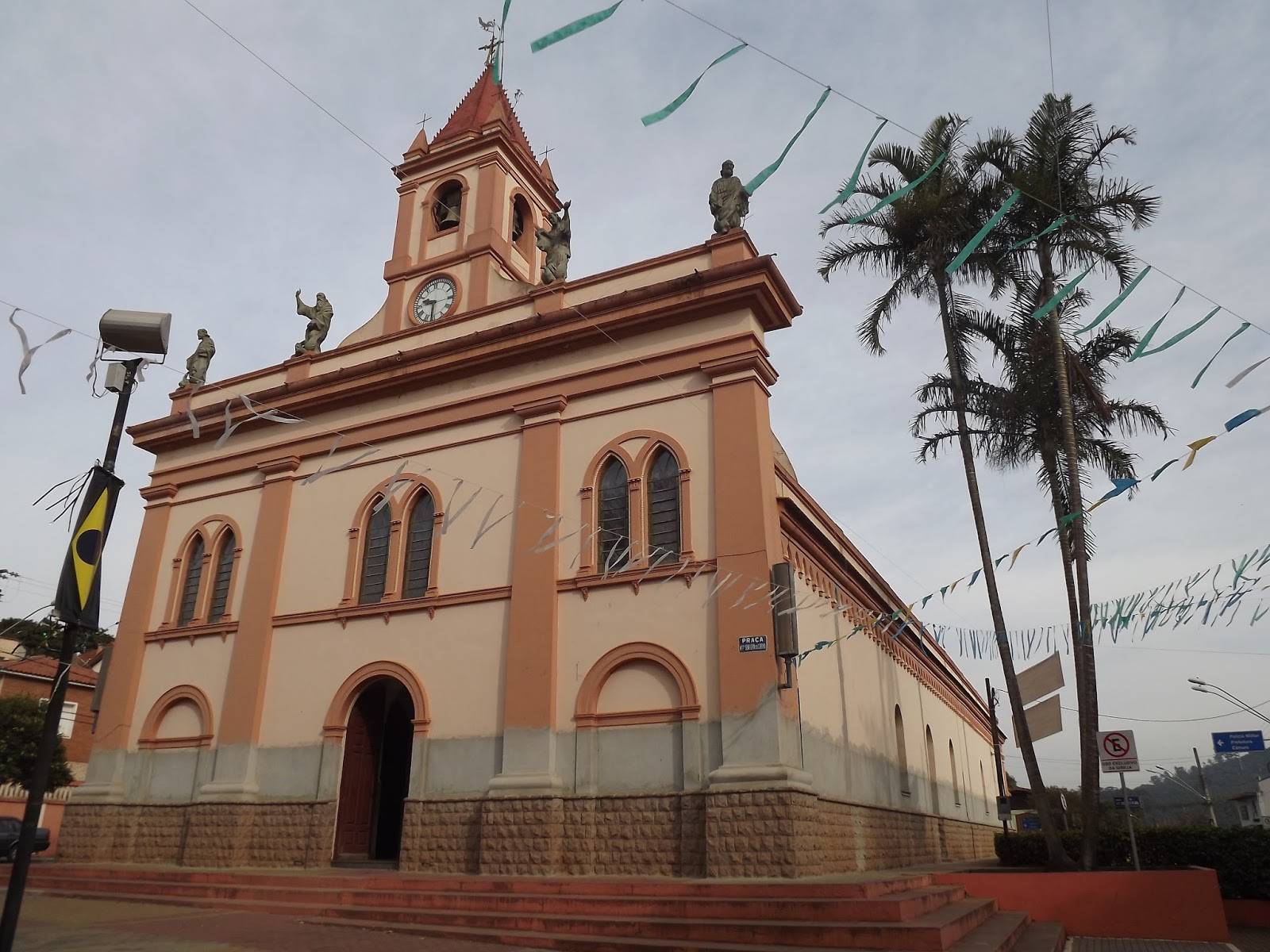 Lugares e Seus Passeios: Jarinu – SP: Igreja também é ponto turístico