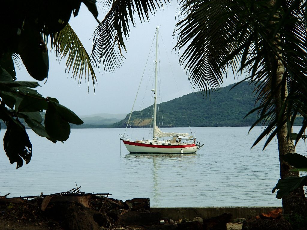 Cruise of the Ladybug: Day 3 and 4 at Kioa Island