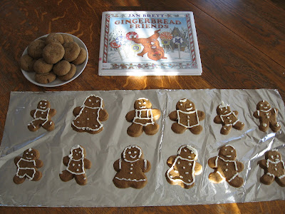 Almost Unschoolers: Baking a Batch of Gingerbread Friends