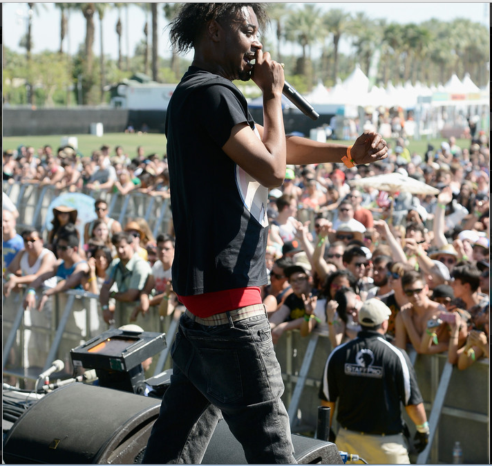 Male Celebrity Saggers (welcome to my eyes): DANNY BROWN HAS A COOL LIL ...