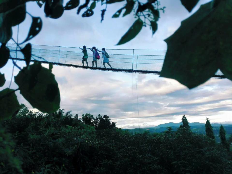 CLOUD 9 ANTIPOLO: 360° View, Hanging Bridge, Restaurant and Hotel ...