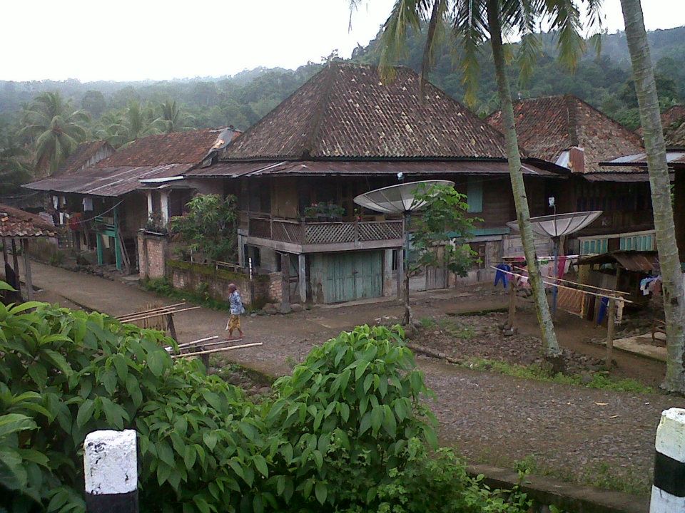 SEJARAH ADAT ISTIADAT JEME SEMENDE