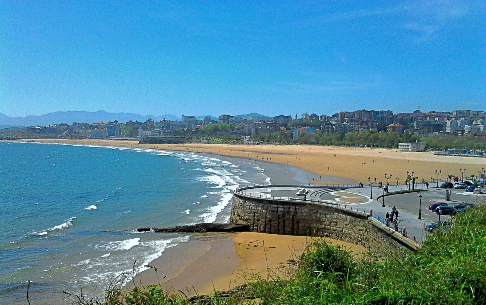 playas y paseos por la costa: PLAYAS SARDINERO DESDE MATALEÑAS EN SANTANDER