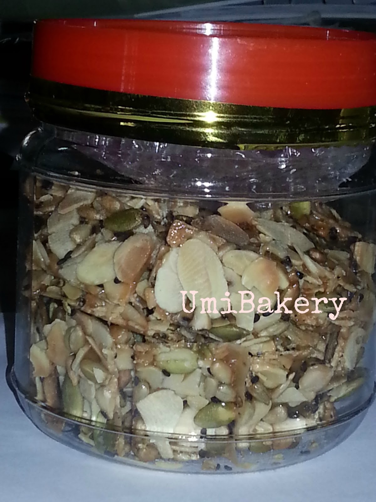 Umi Homebakery: BISKUT RAYA TERKINI 2013