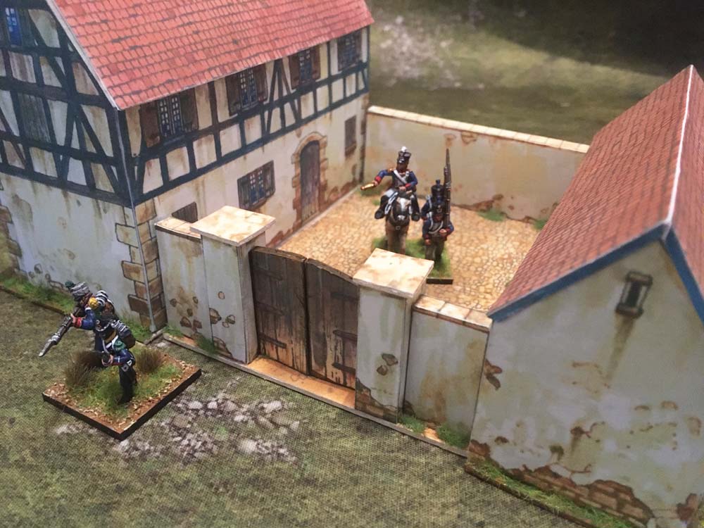 Wee Painted Men - Wargaming with Miniatures: Paper buildings