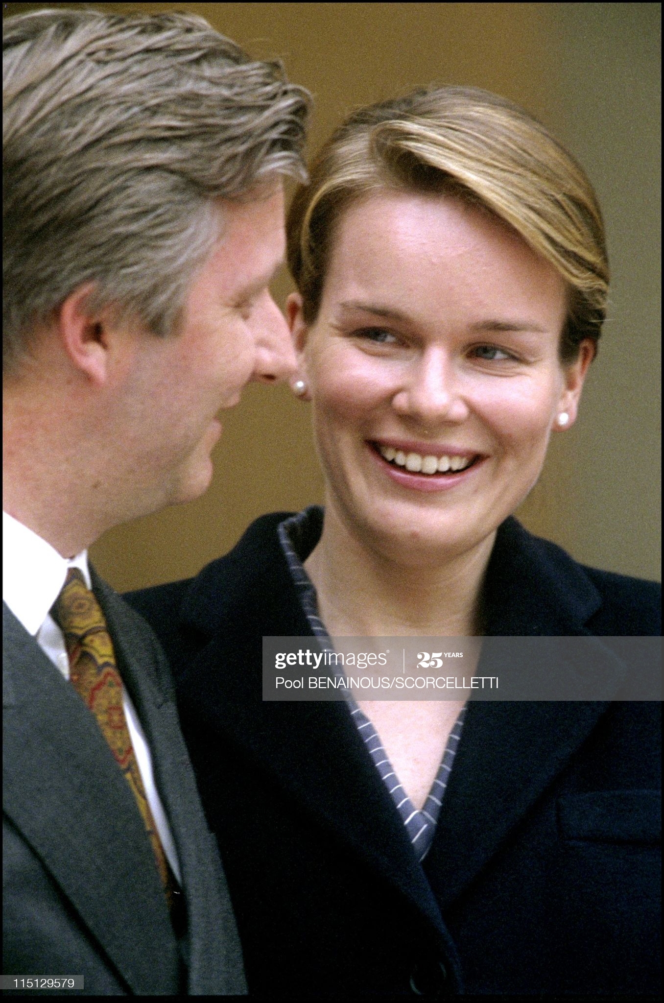 Queen Mathilde: Flashback: Three Days in Paris
