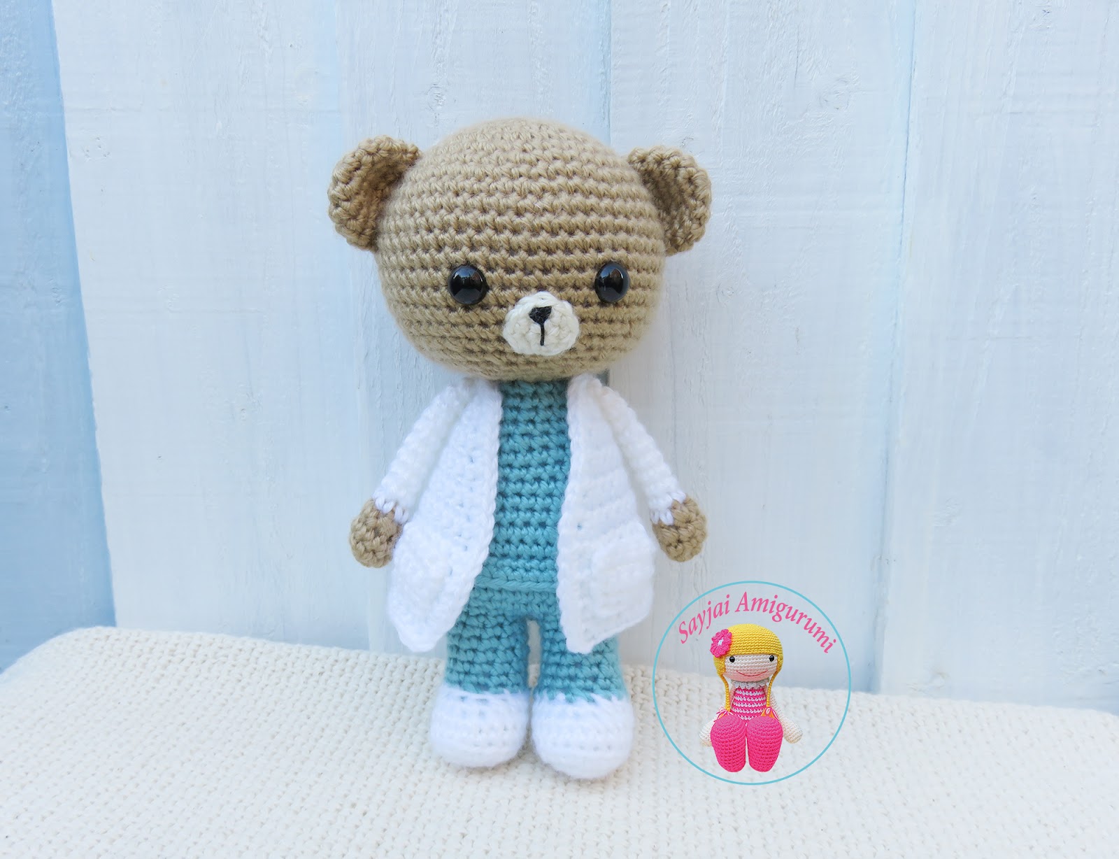 Doctor Beary Bear, Amigurumi Crochet Pattern - Sayjai Amigurumi Crochet ...