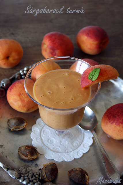 Mézesélet: Sárgabarack turmix