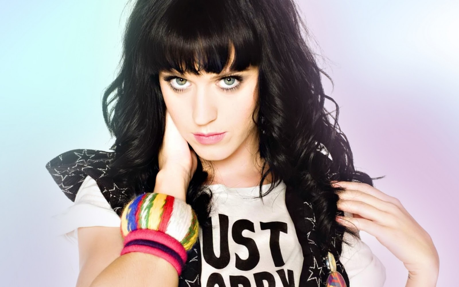 Cute and Hot Pics of Katy Perry