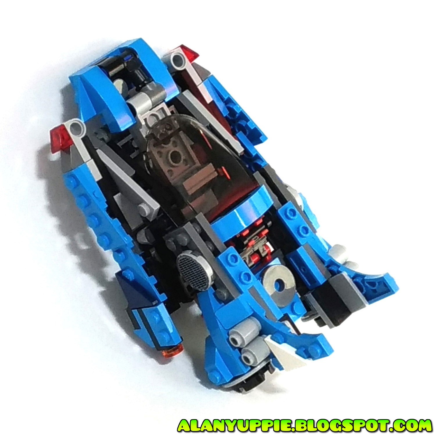 Alanyuppie's LEGO Transformers: Video Tutorial: Transformer Speedboat ...