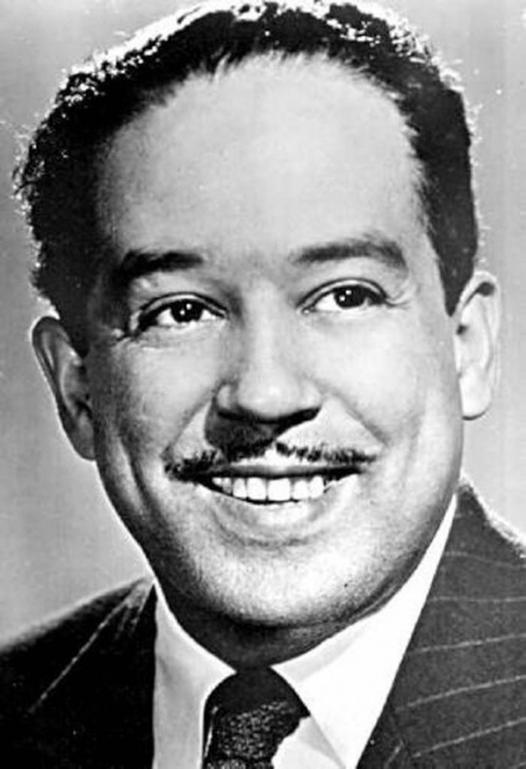Viernes 8 de mayo - Langston Hughes y W.E.B. Dubois