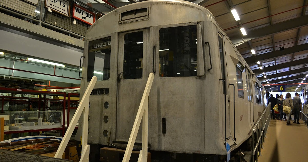 British Diesels and Electrics: London Underground R Stock