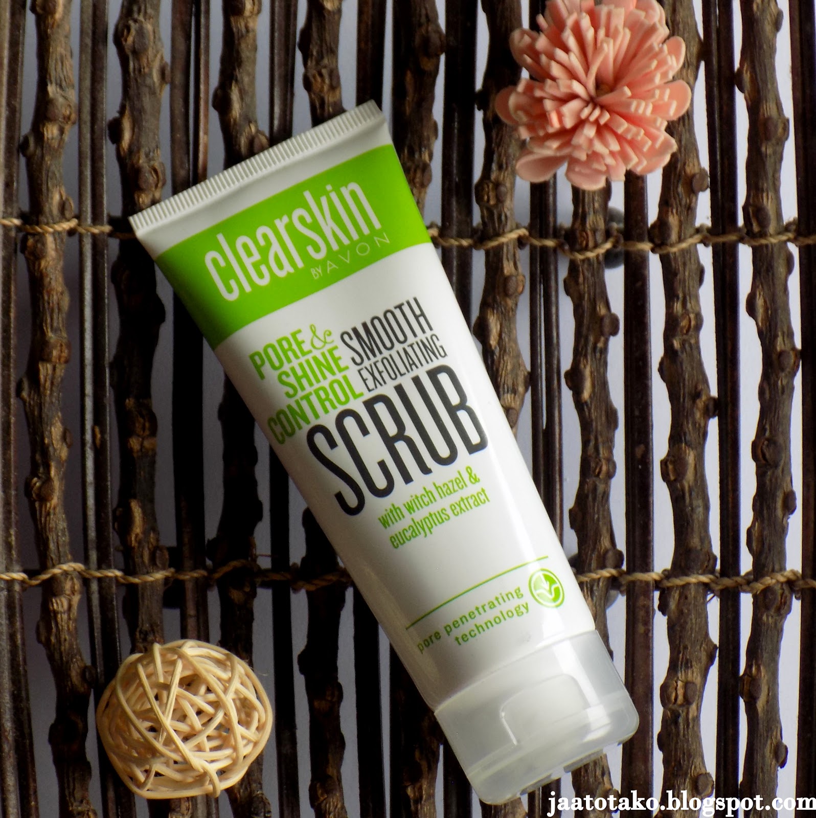 Avon ClearSkin Pore&Shine control Smooth Exfoliating Scrub | Moje ...