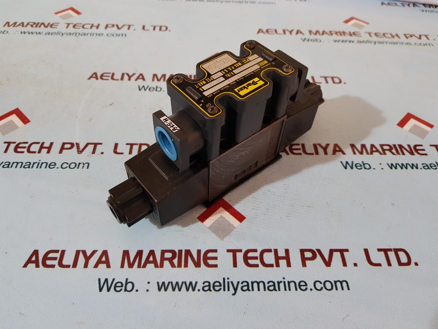 PARKER D1VW1CNYC 72 HYDRAULIC VALVE - Aeliya Marine