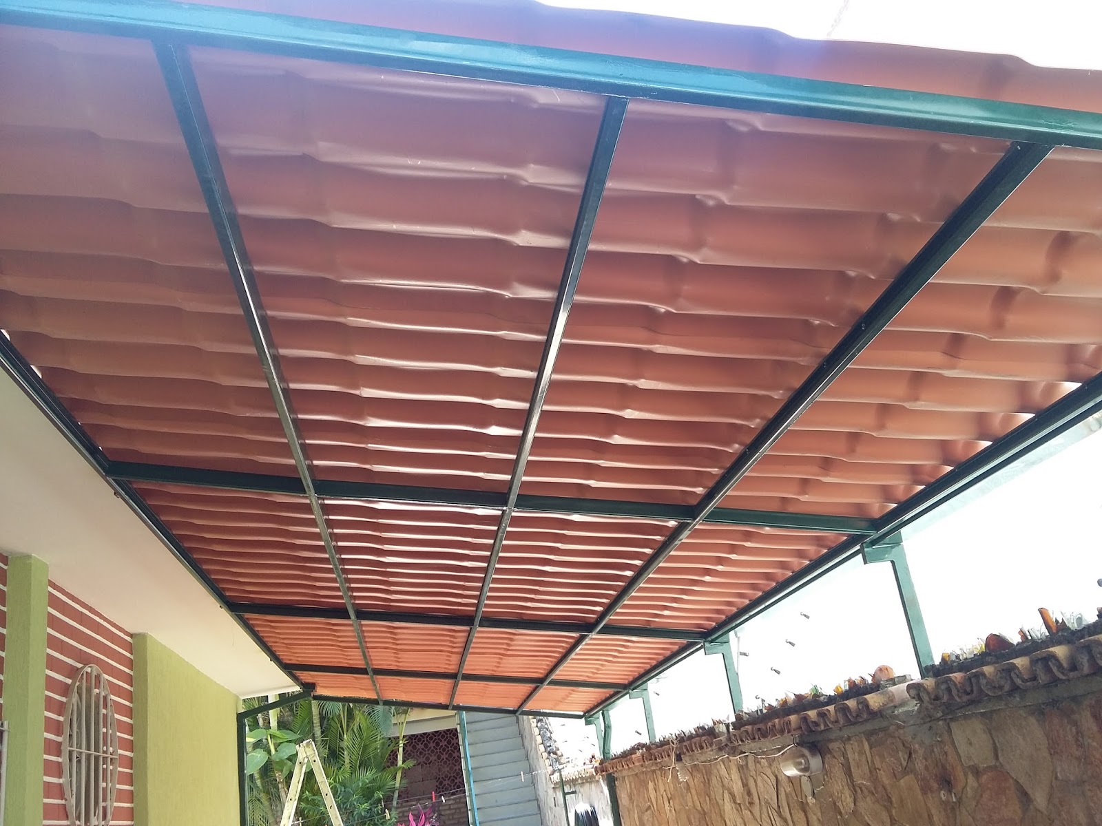 SOF SERRALHERIA OLIVEIRA E FARIA LTDA: ESTRUTURA TELHA PVC