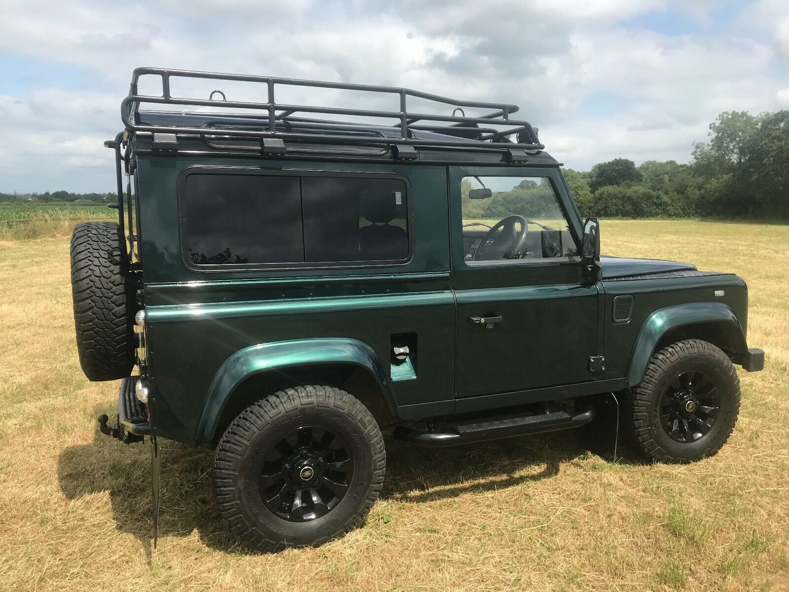 Landrover Defender: Land Rover Defender 90 Galvanised Chassis