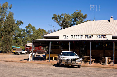 BigRedBusTouringCo.com: Trangie To Condobolin