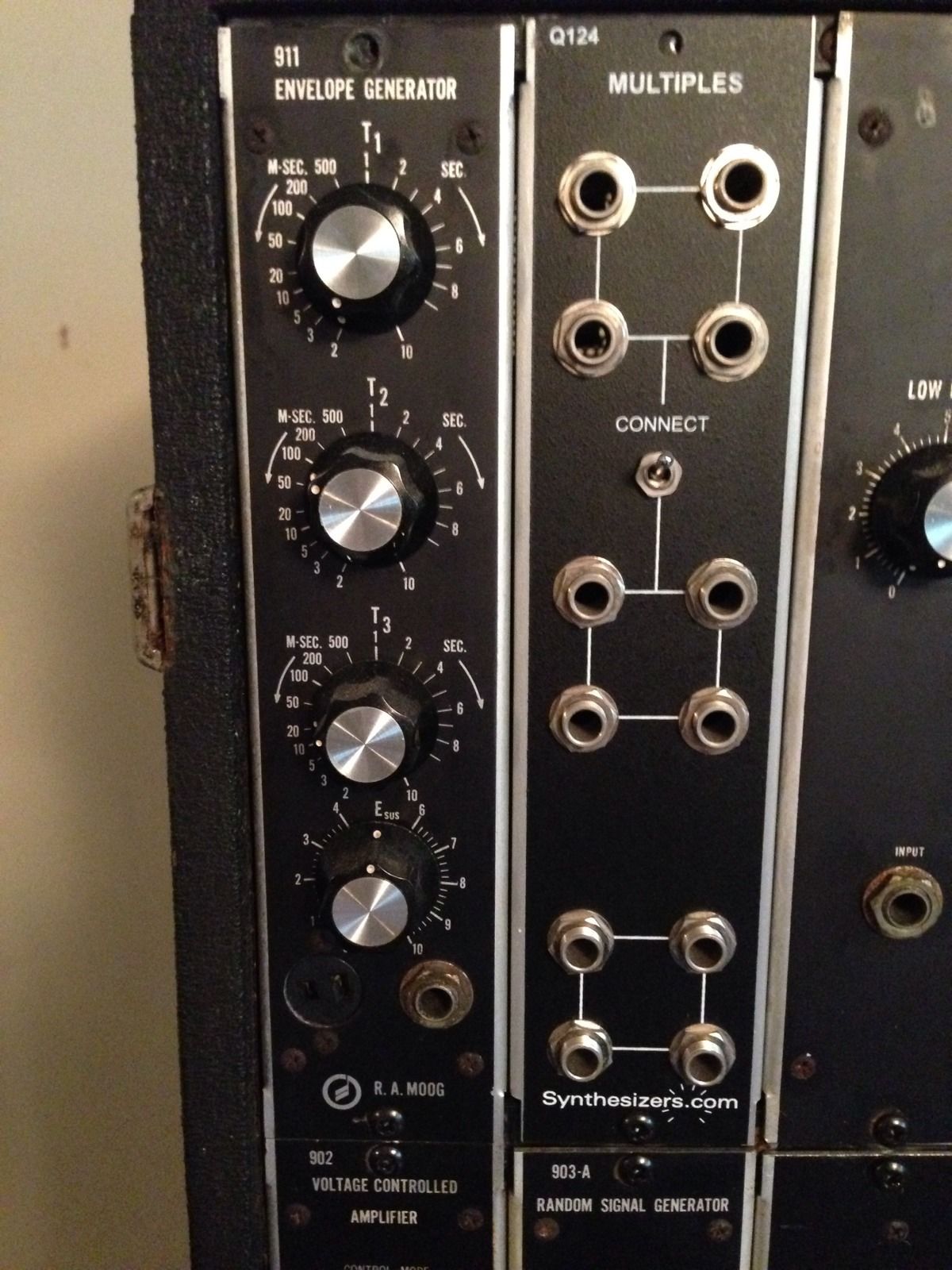 MATRIXSYNTH: RA Moog Modular 10 Analog Synthesizer