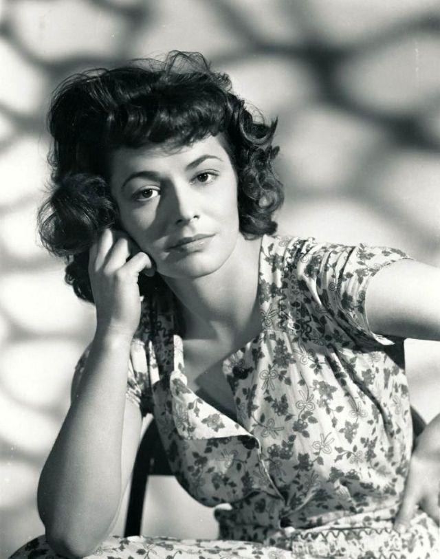 45 Glamorous Photos of Ruth Roman in the 1940s and ‘50s ~ Vintage Everyday