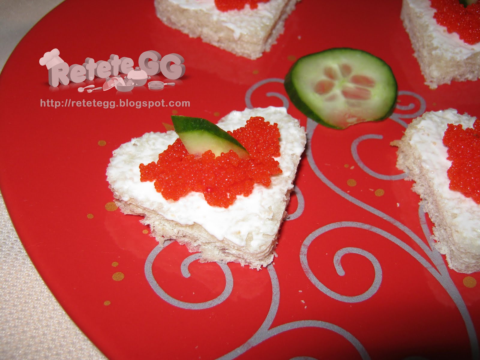 Retete gustoase si garnisite: Tartine cu icre rosii