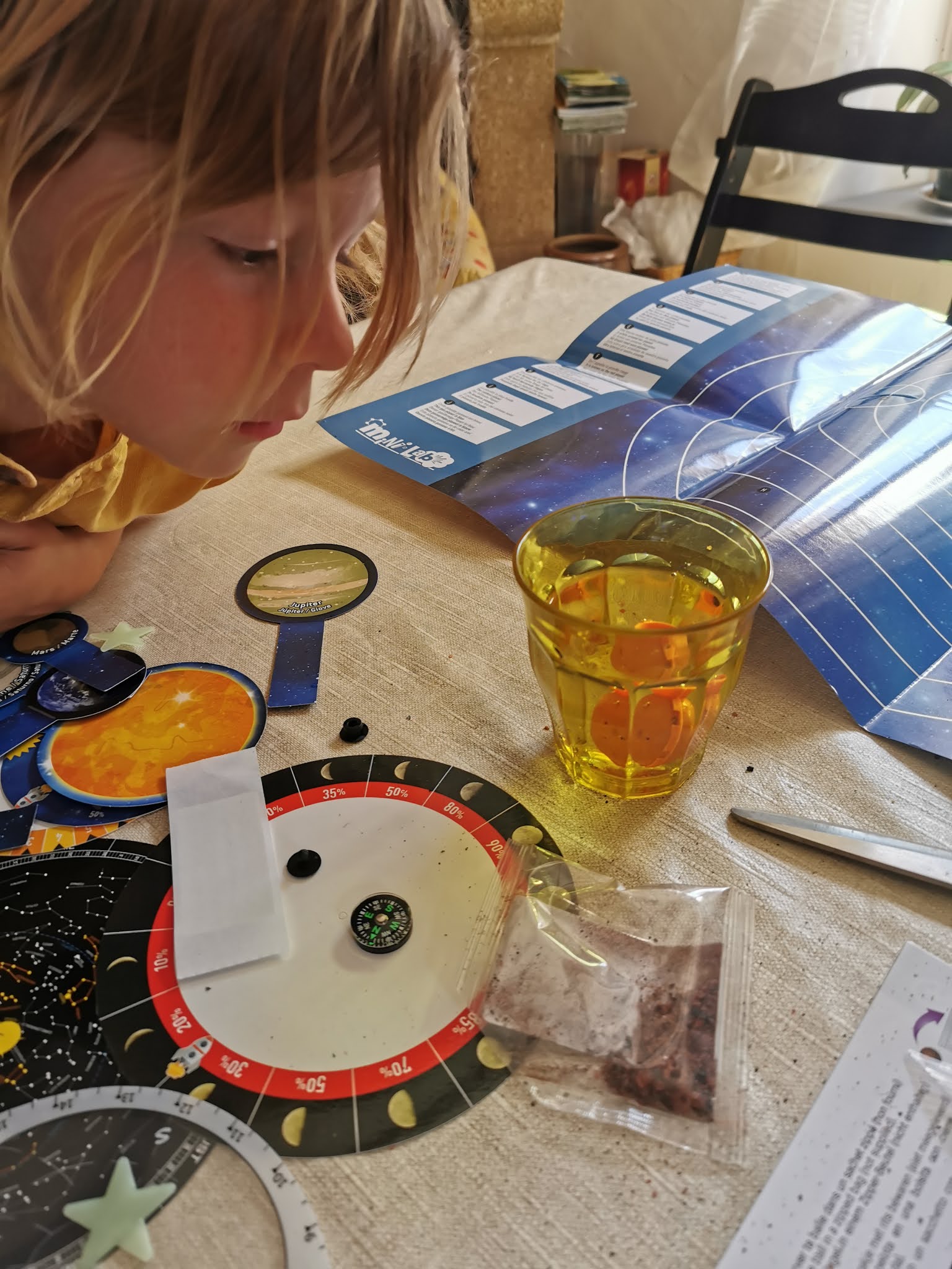 Le coffret Mini Lab Espace de Buki - Petits génies en herbe