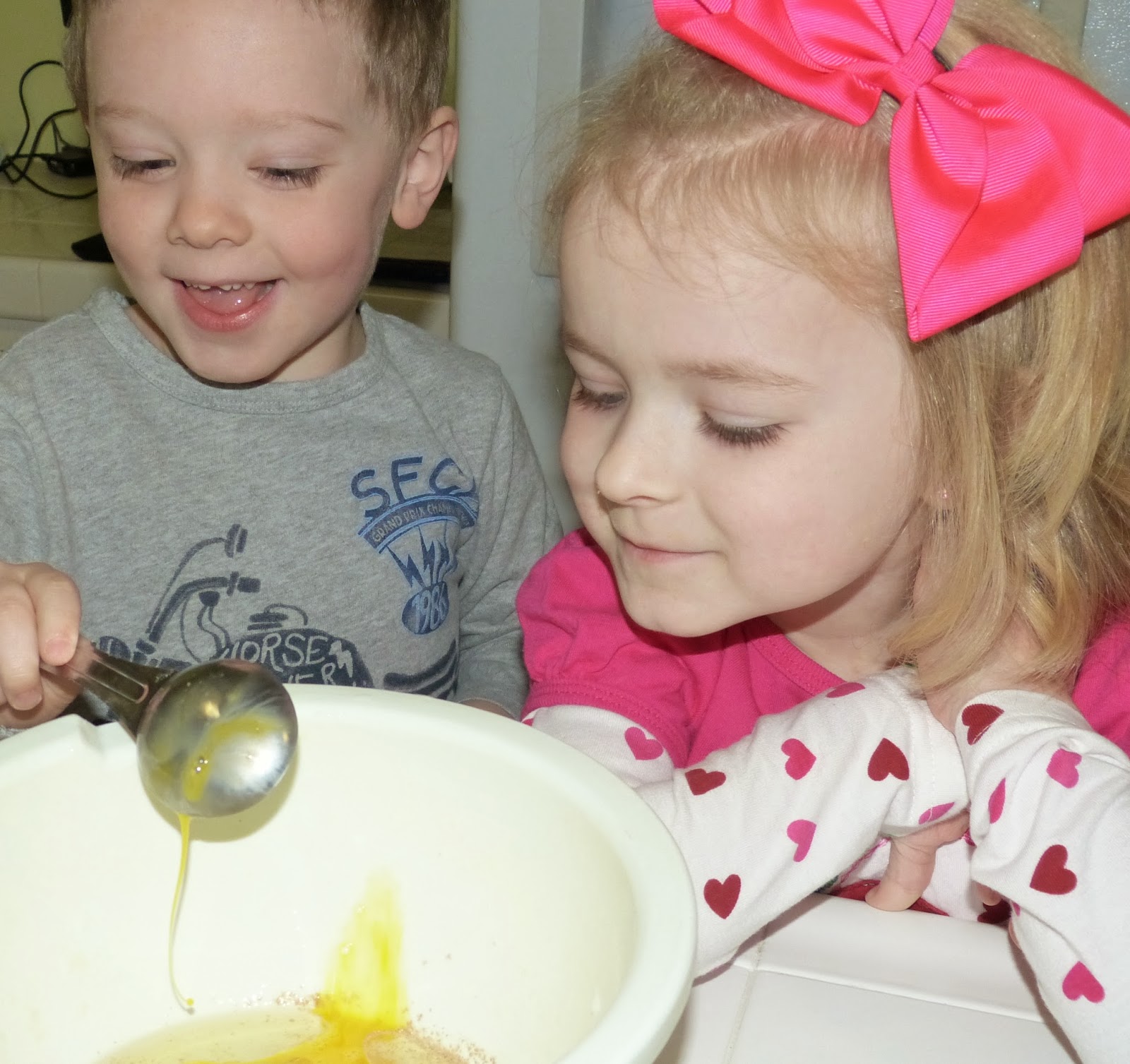 Paula's Primary Classroom: Cake, A science experiment we can eat!