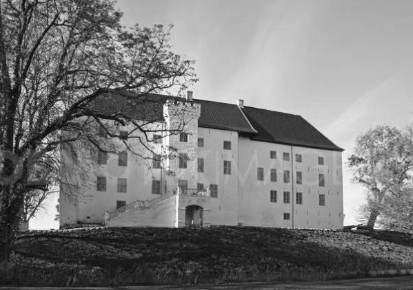 Fascination With Fear: OCTOBER 11: ELEVEN HAUNTED CASTLES