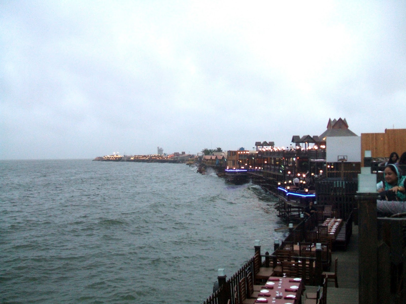 Do Darya: An Emerging Food street to hangout with leisured food and ...