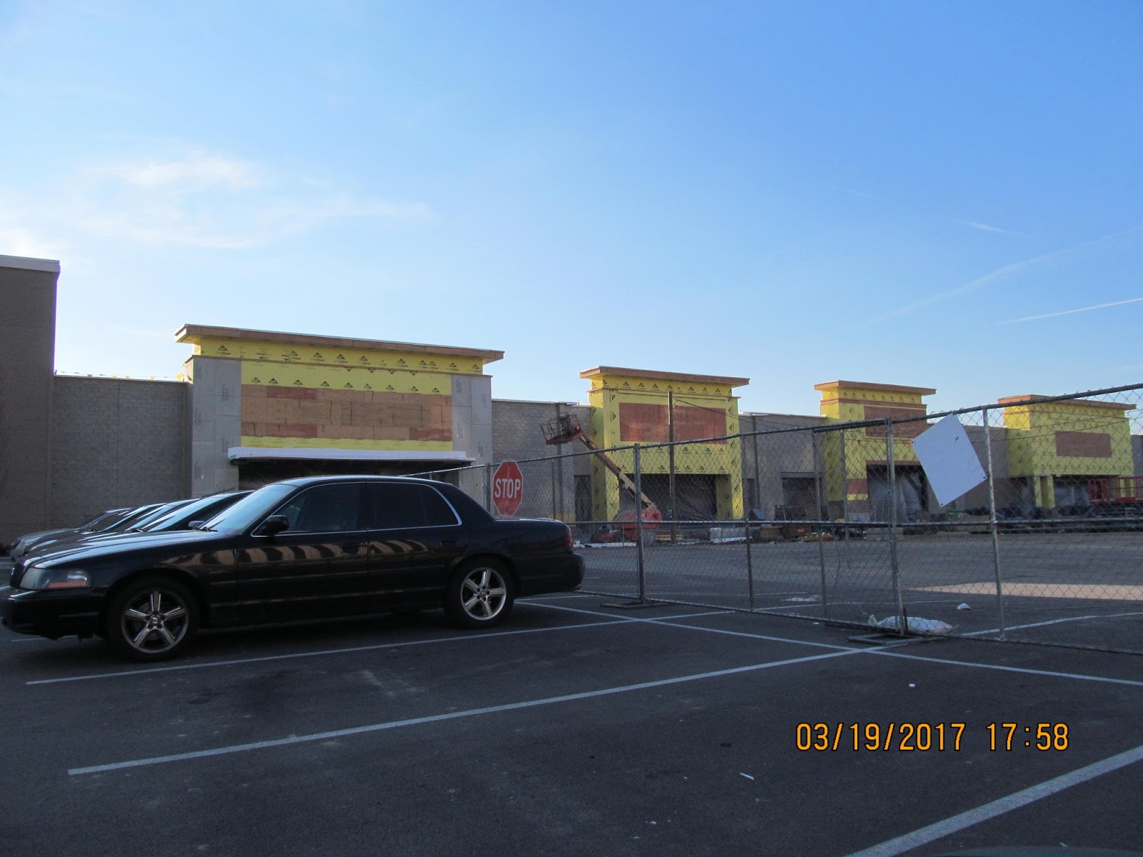 Trip to the Mall: The Plaza In Evergreen Park Update: 3/2017