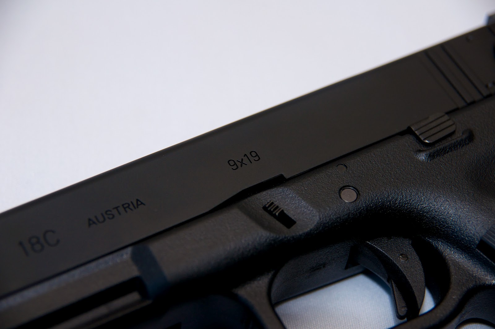 Wired C.A.T.S.: Glock 18C