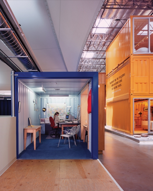 Shipping Container Homes & Buildings: Low Cost Shipping Container ...