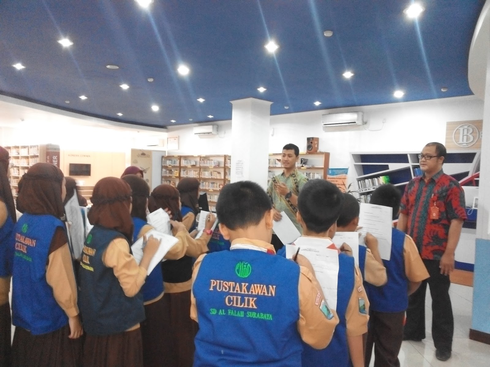 Bonerfa (Book Corner of Al Falah) Surabaya: Wisata Buku ke Perpustakaan ...