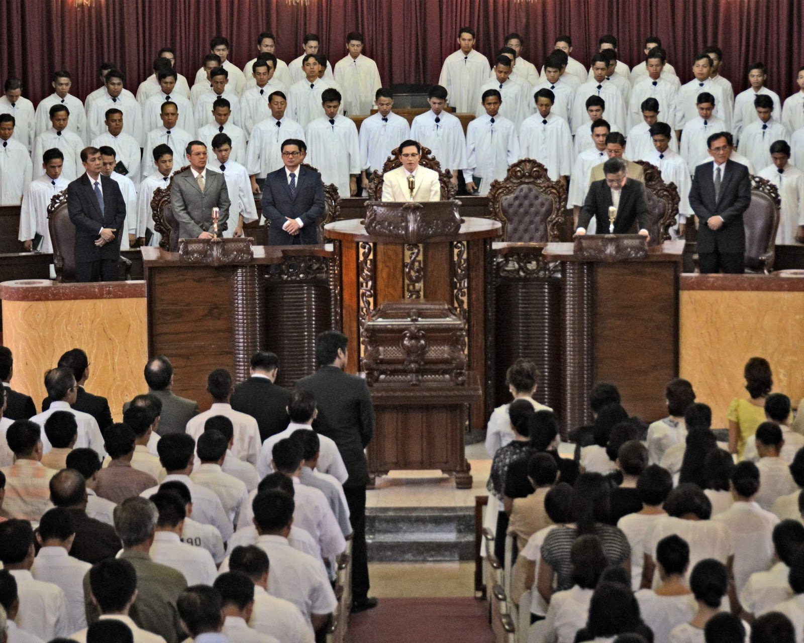 RFC ENTERTAINMENT: FELIX MANALO, SHOWING ON OCT. 7