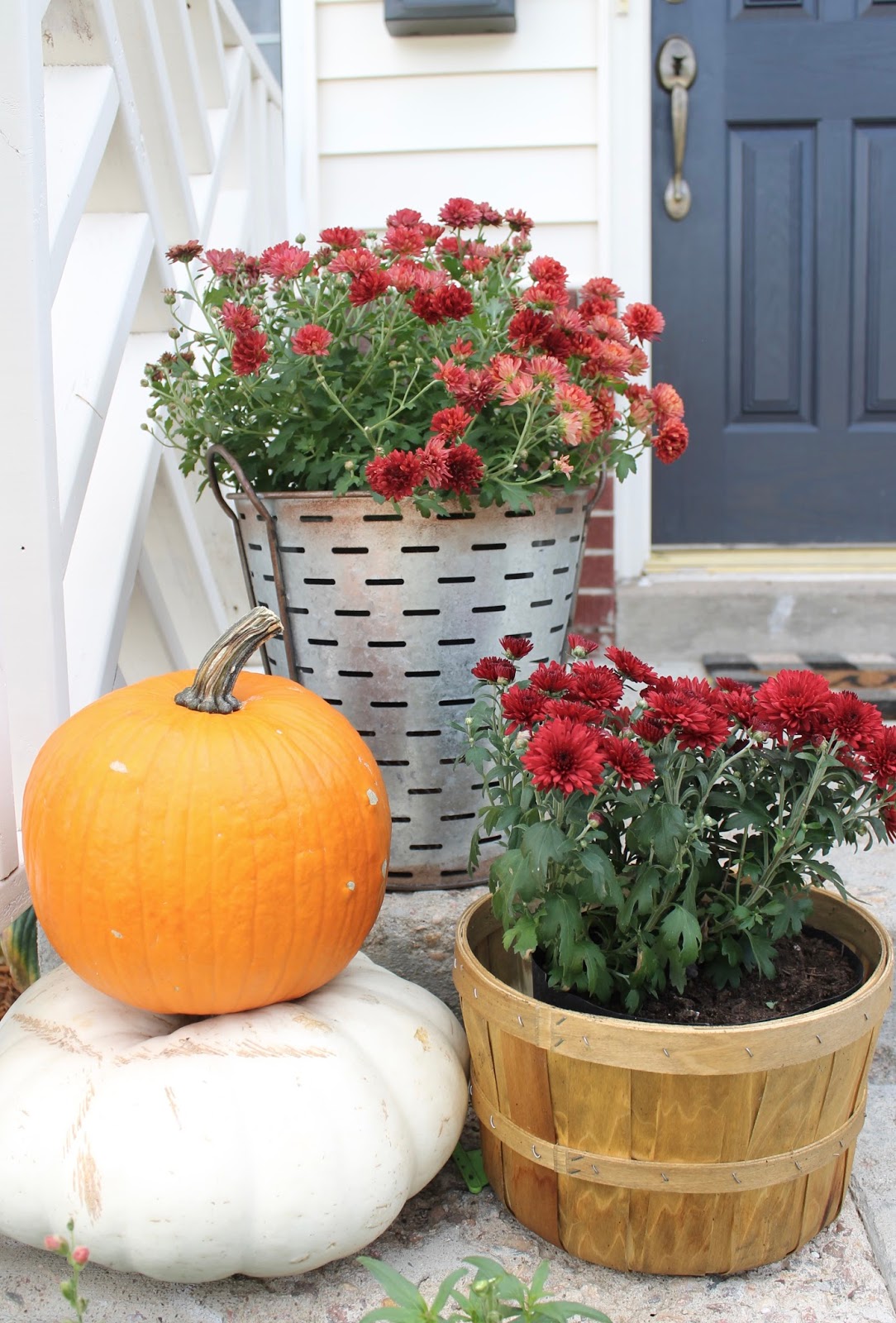 Wonderfully Made: How to Update Grocery Store Mum Basket + Fall Porch