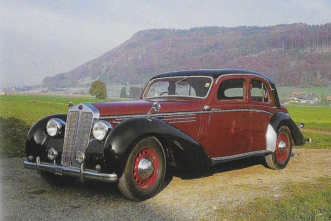 Delage D8SS (Vitrine Chanel).