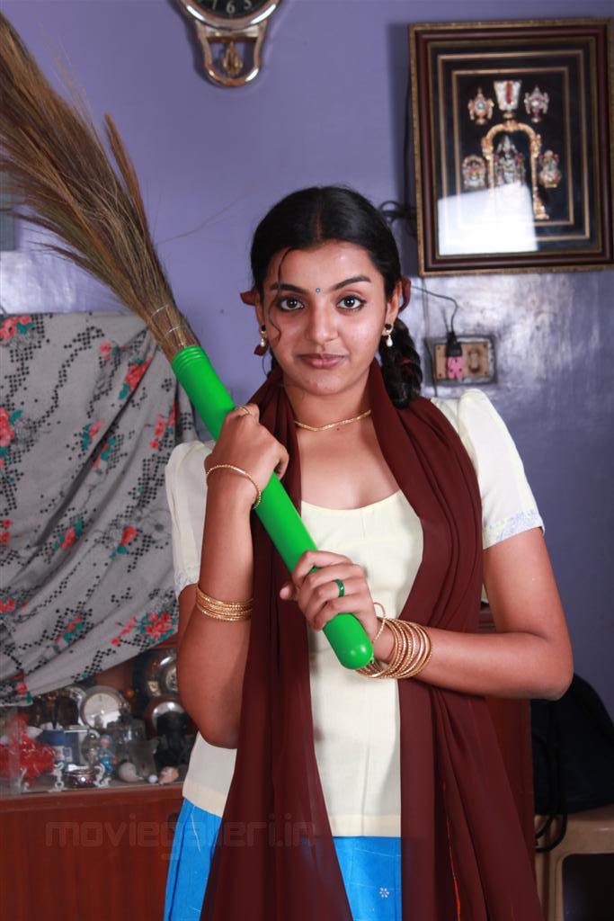 Divya Nagesh Latest Hot Stills, Actress Divya Nagesh Photo Gallery ...