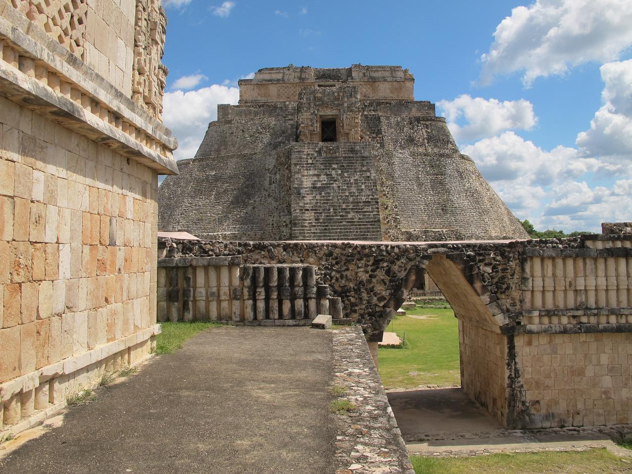 Ruta Puuc - Uxmal Temple ~ Derek's Travels